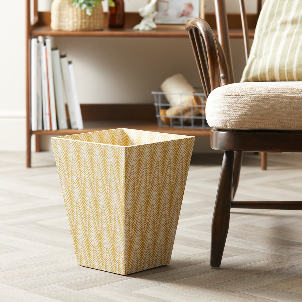 NEISHA CROSLAND | HARRIS & JONES LTD