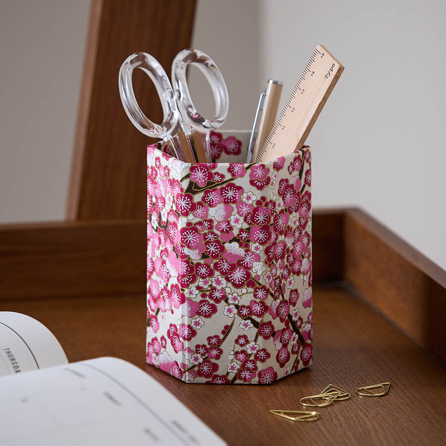 Pretty Pen Pots l Bespoke Floral Stationery | Handmade UK | HARRIS ...